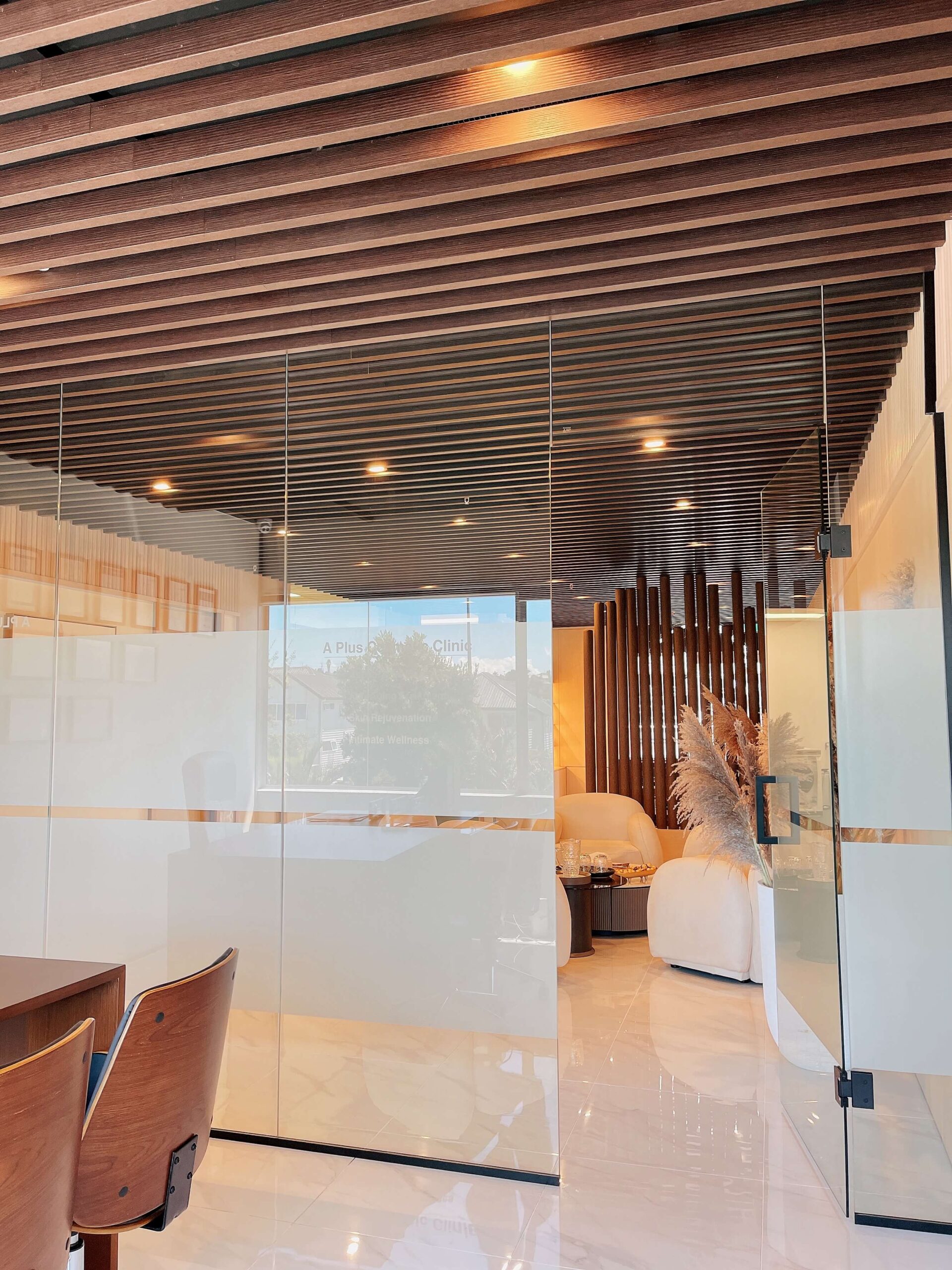 A+ cosmetic - M8 Fitout