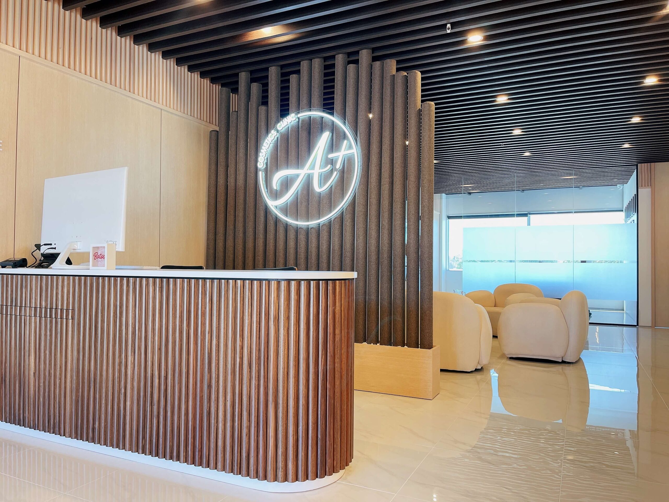 A+ cosmetic - M8 Fitout